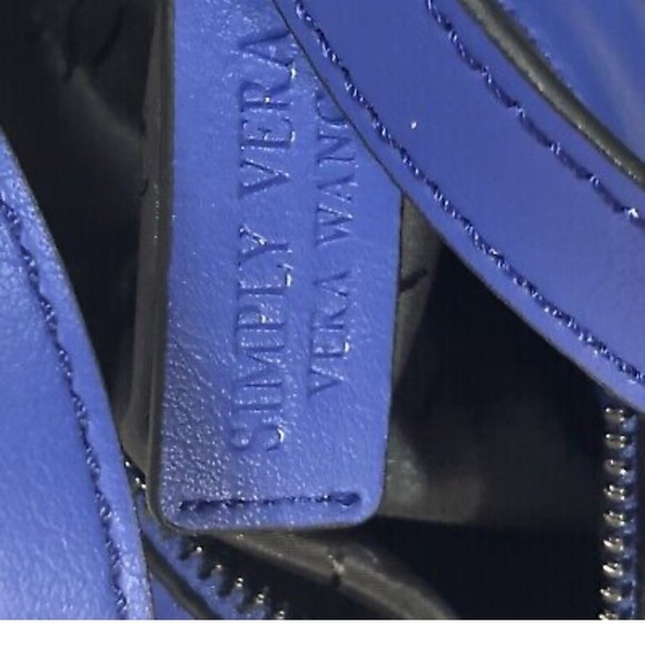 Simply Vera Vera Wang | Bags | Simply Vera Wang Blue Round Cylinder ...